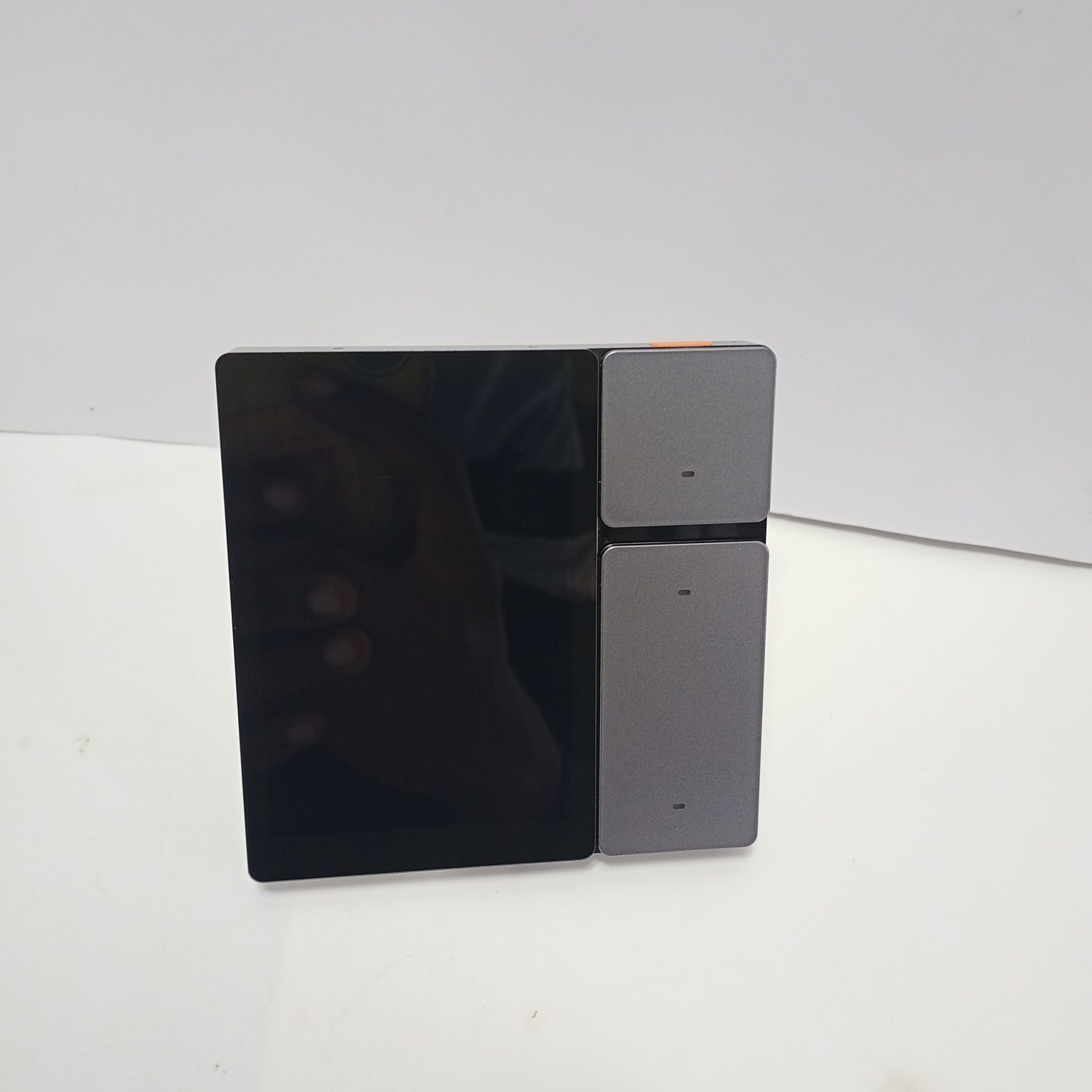 P06 MINI SMART CONTROL PANEL | Minisim Smart Homes
